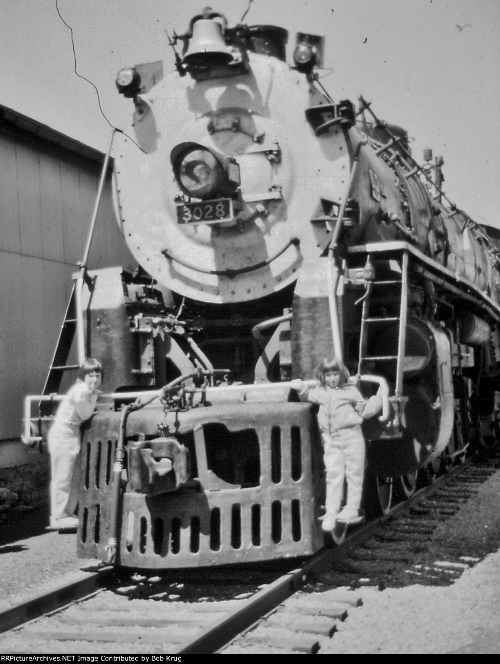 NHIR 3028 and daughters